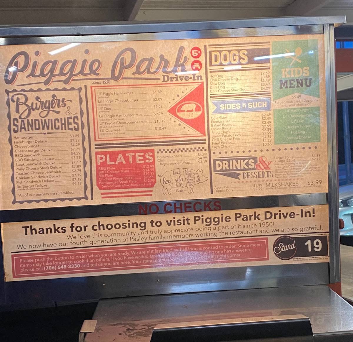 Menu at Piggie Park fast food, Thomaston, US-19