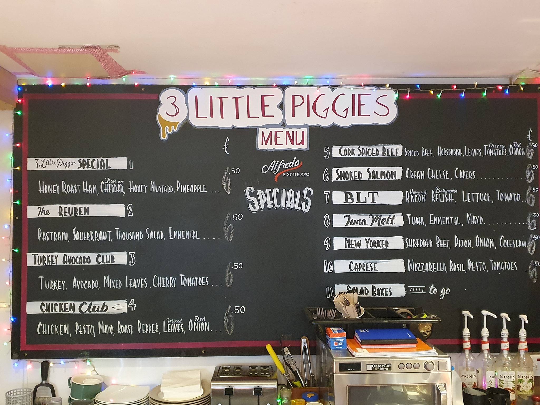 Menu at 3 Little Piggies cafe, Cork