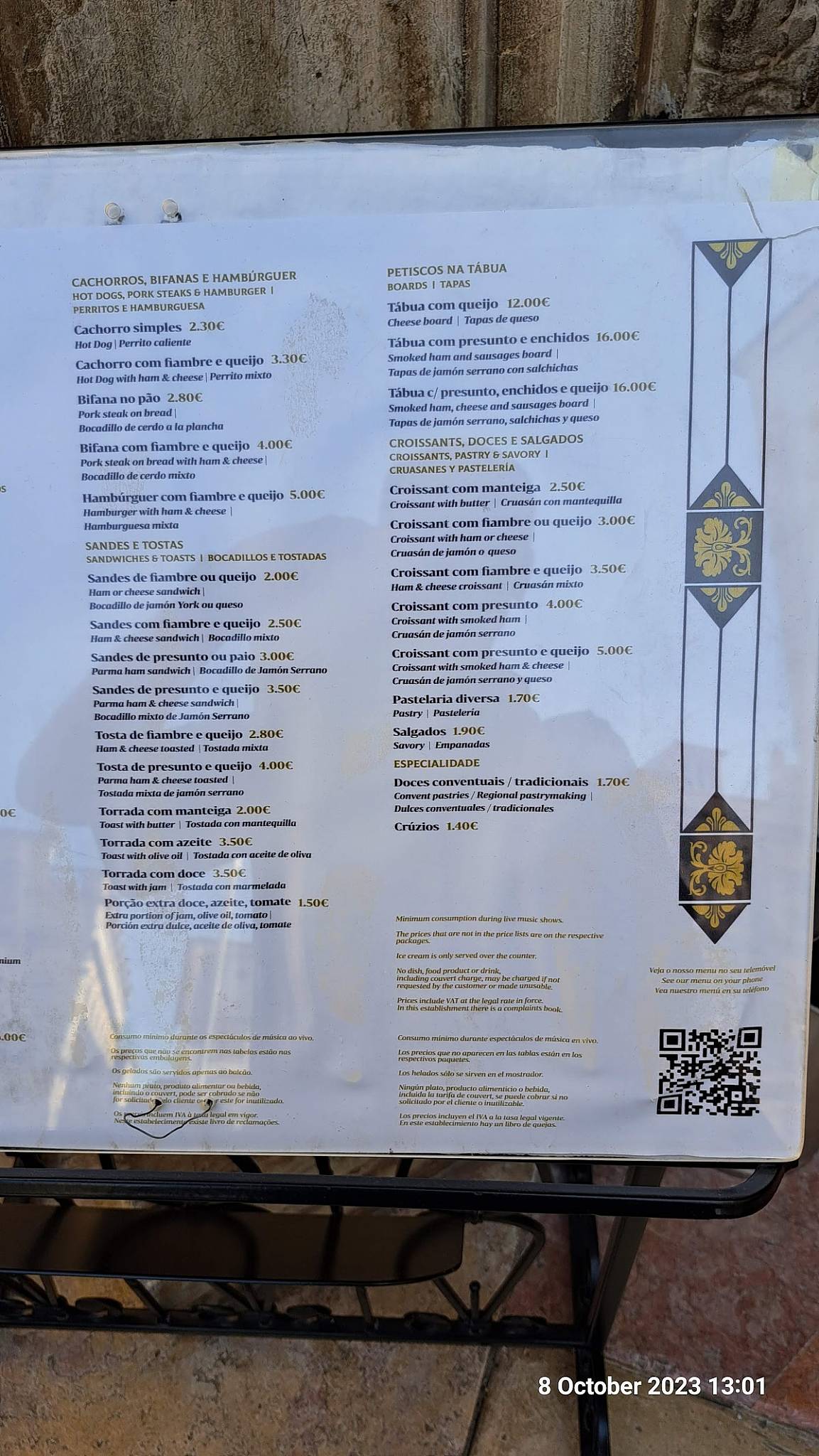 Menu at Café Santa Cruz, Coimbra, Praça 8 de Maio