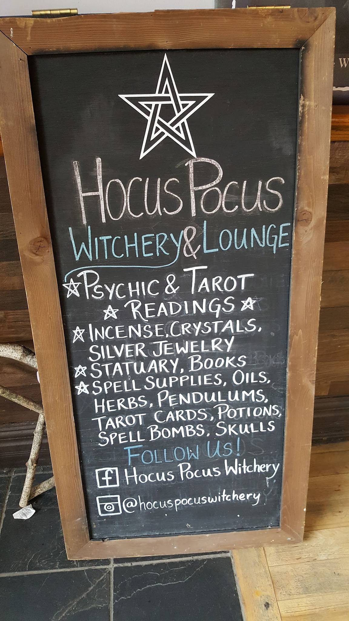 Carta del café Hocus Pocus Witchery, Toronto