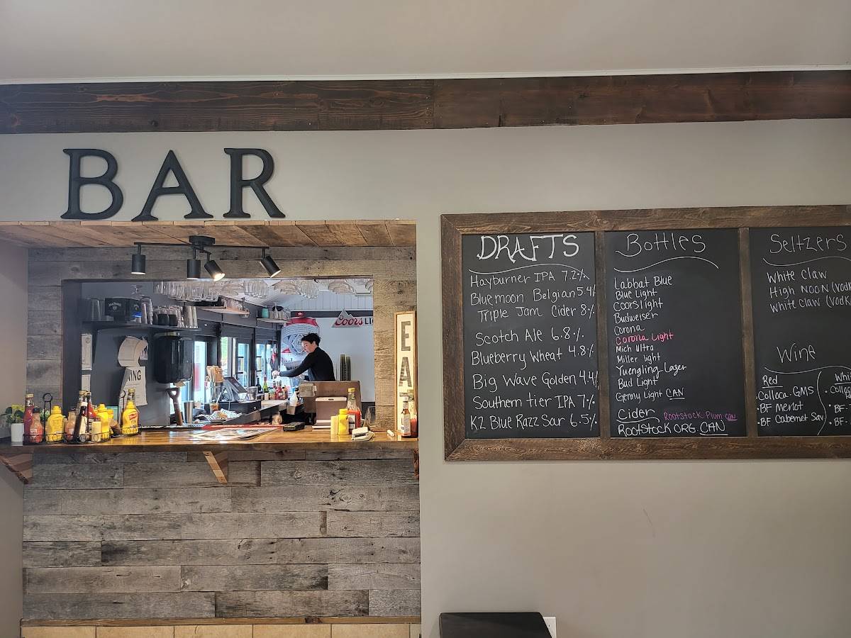Menu at Hot's Point pub & bar, Sodus Point