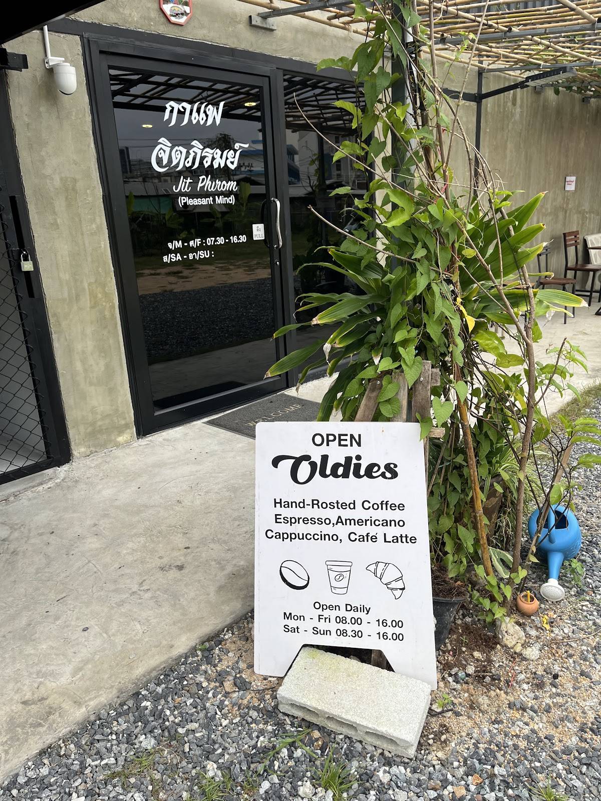 Menu at Jitphirom Coffee Roastery (Oldies) cafe, Pattaya City