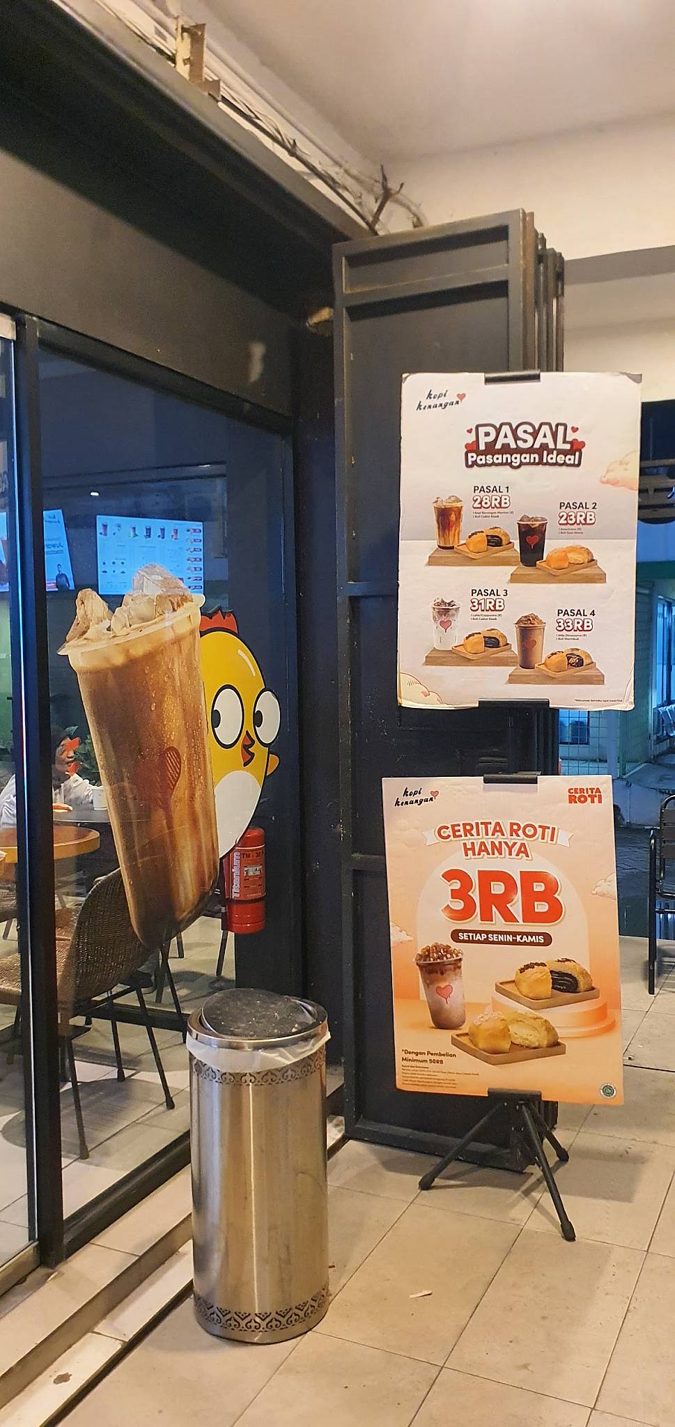 Menu at Kopi Kenangan x Chigo x Flip Burger - Ruko Duta Mas Jelambar ...