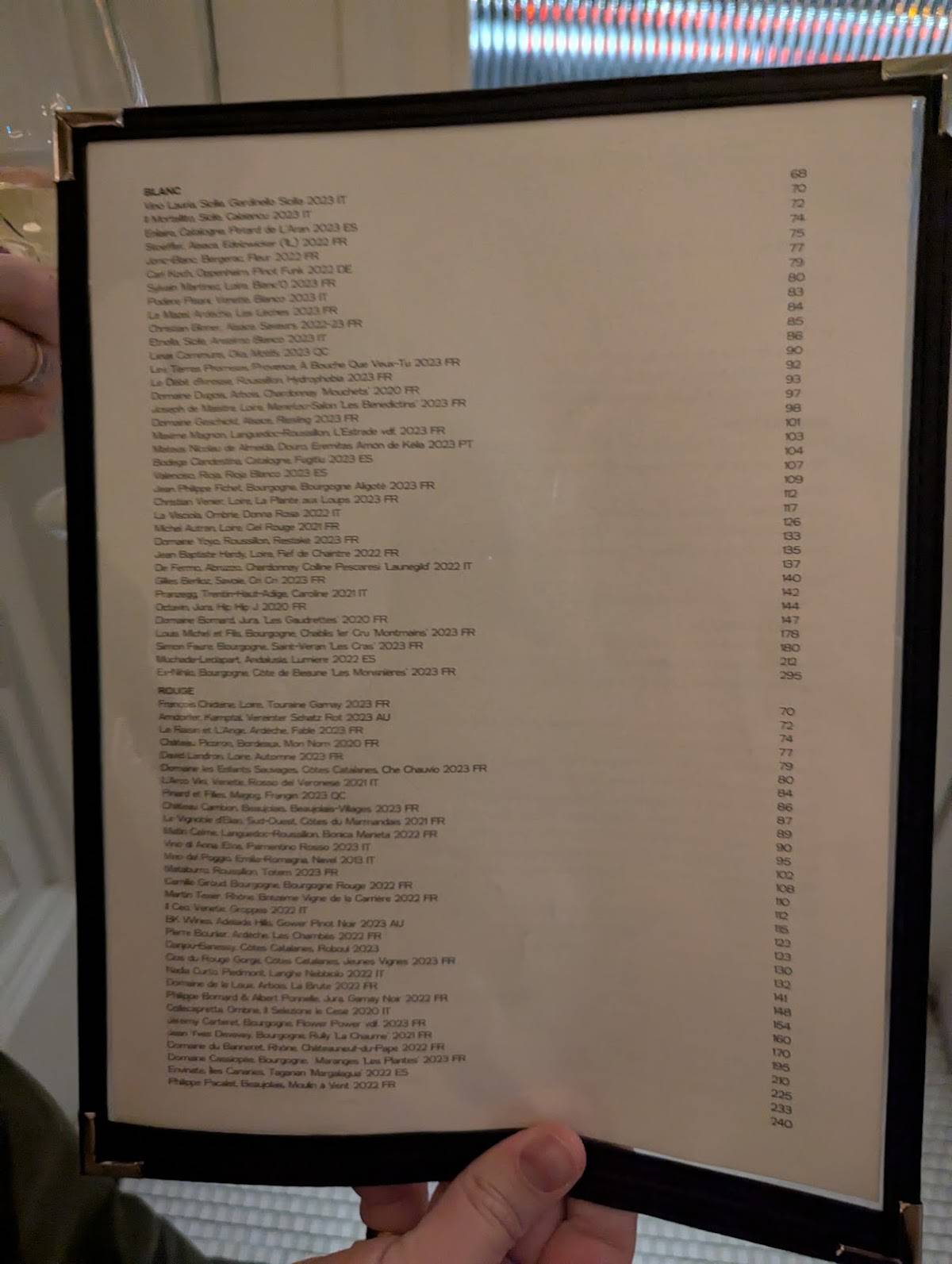 Menu at Le Violon pub & bar, Montréal