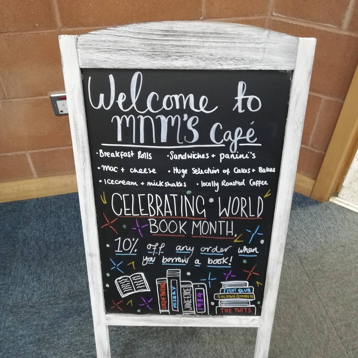 Menu at MNMs cafe, Elgin