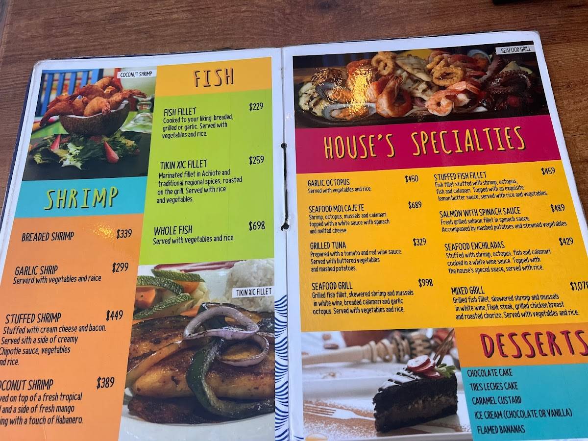 Menu at Marinero's restaurant, Cancún