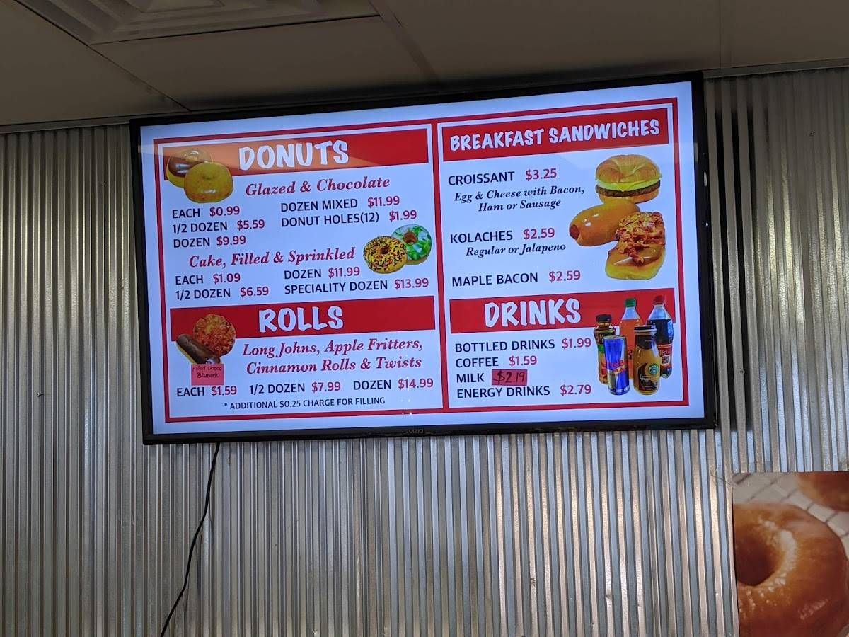 Menu at Master Donuts of Sullivan, Sullivan