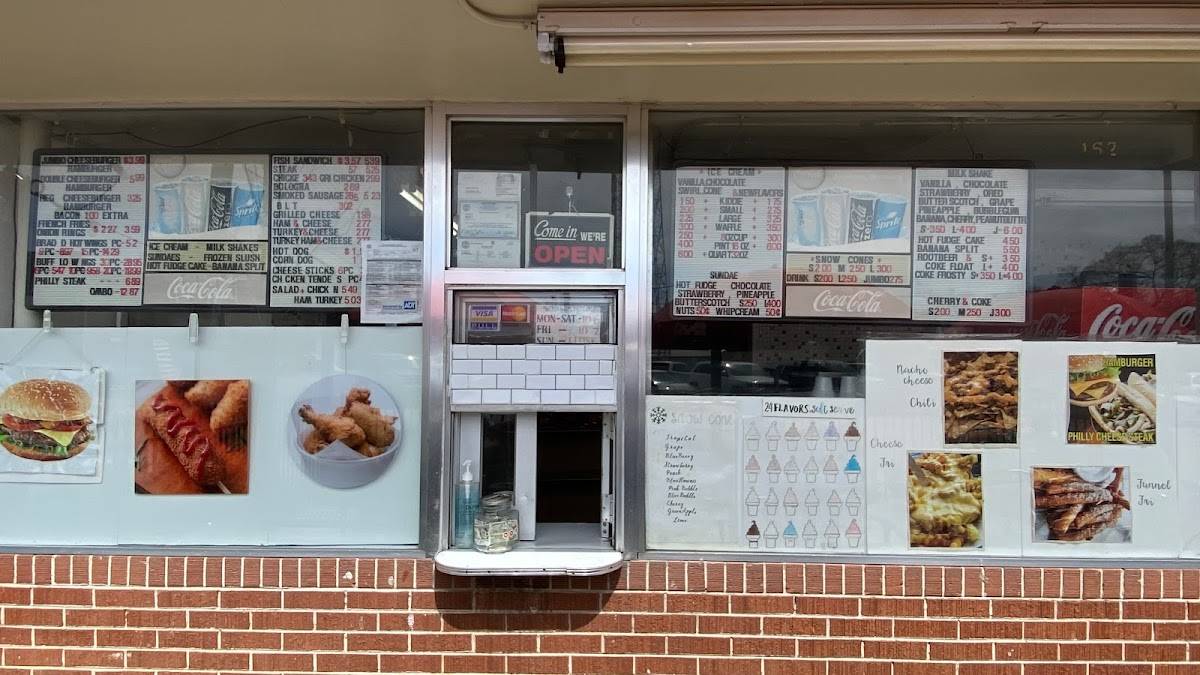Menu at Mensi's Dairy Bar, Collierville