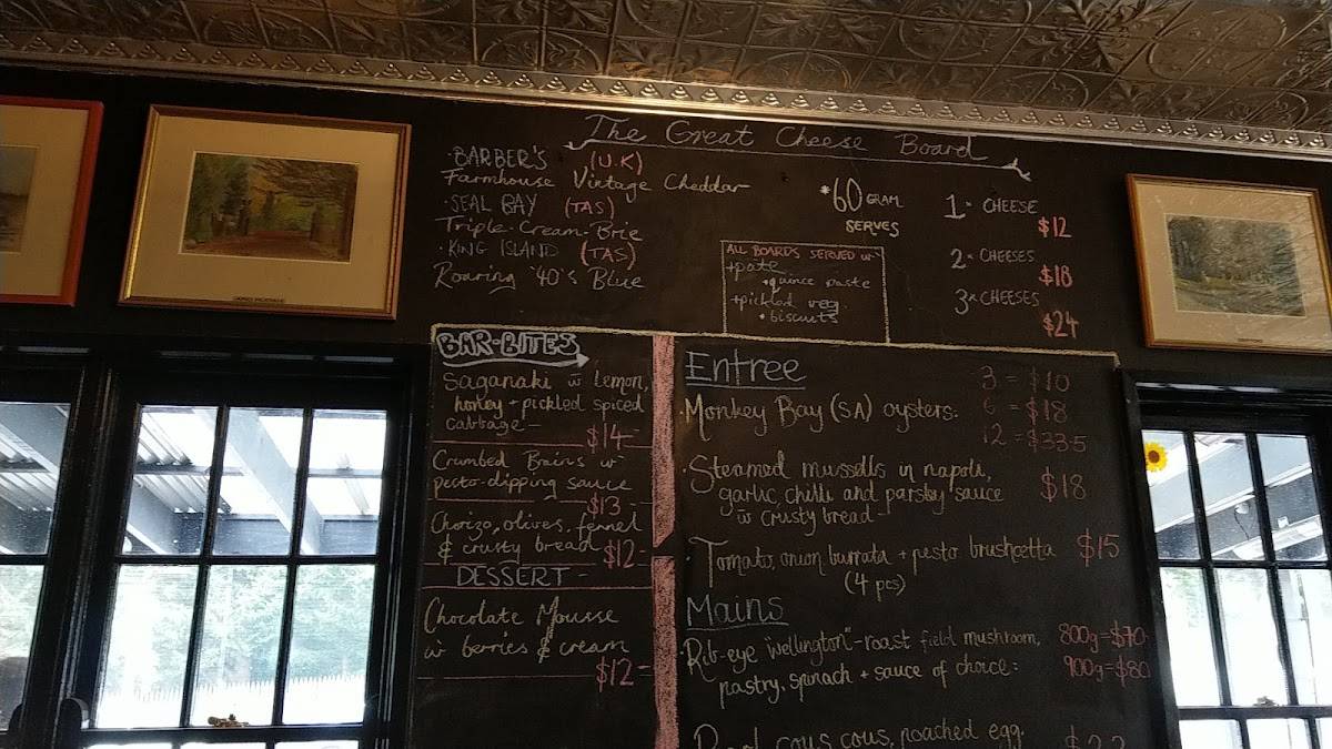 Menu at Mount Macedon Hotel pub & bar, Mount Macedon