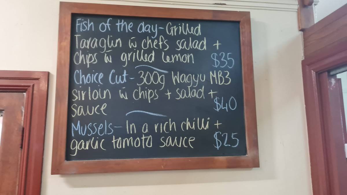Menu at Ocean View Hotel pub & bar, Urunga
