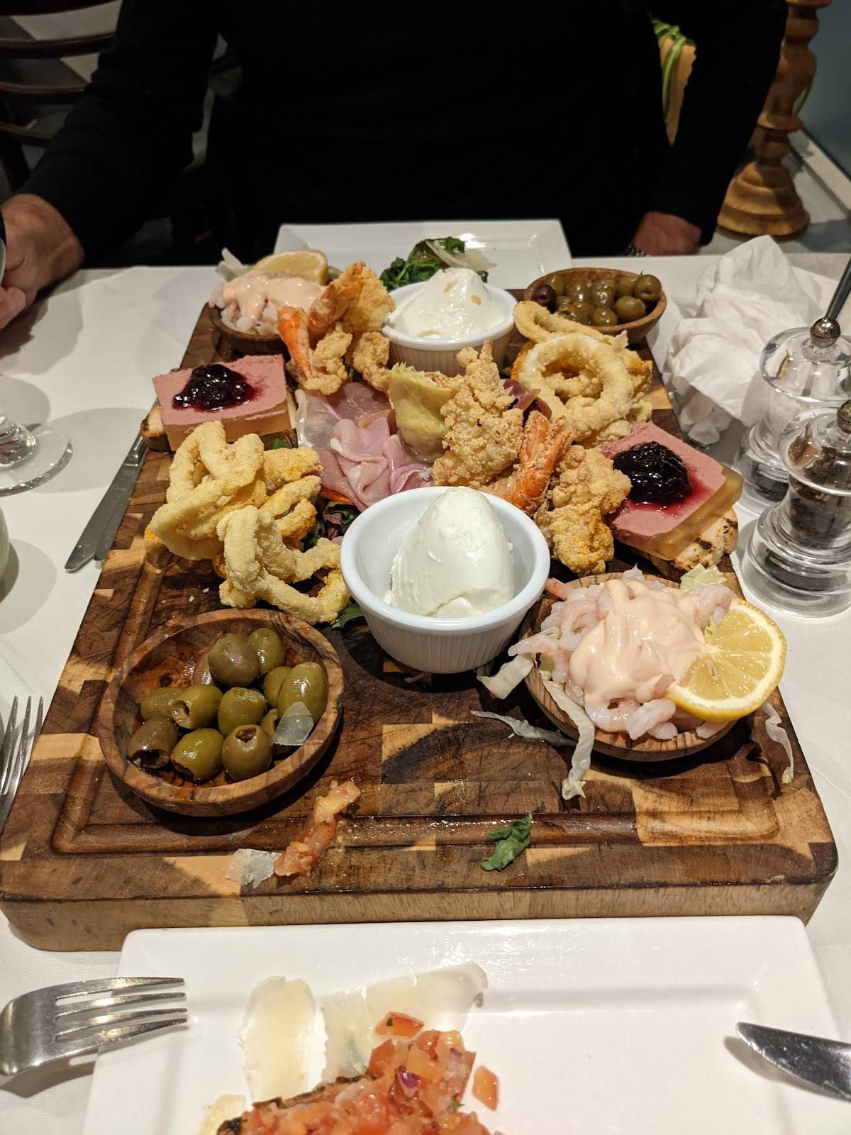 Menu at Raffaello's Guidepost restaurant, Choppington