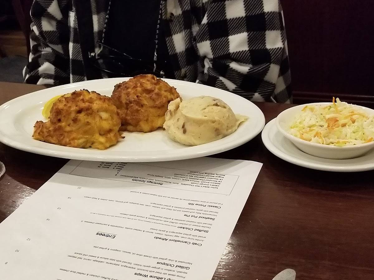 Menu at G & M Restaurant, Linthicum Heights, 804 N Hammonds Ferry Rd