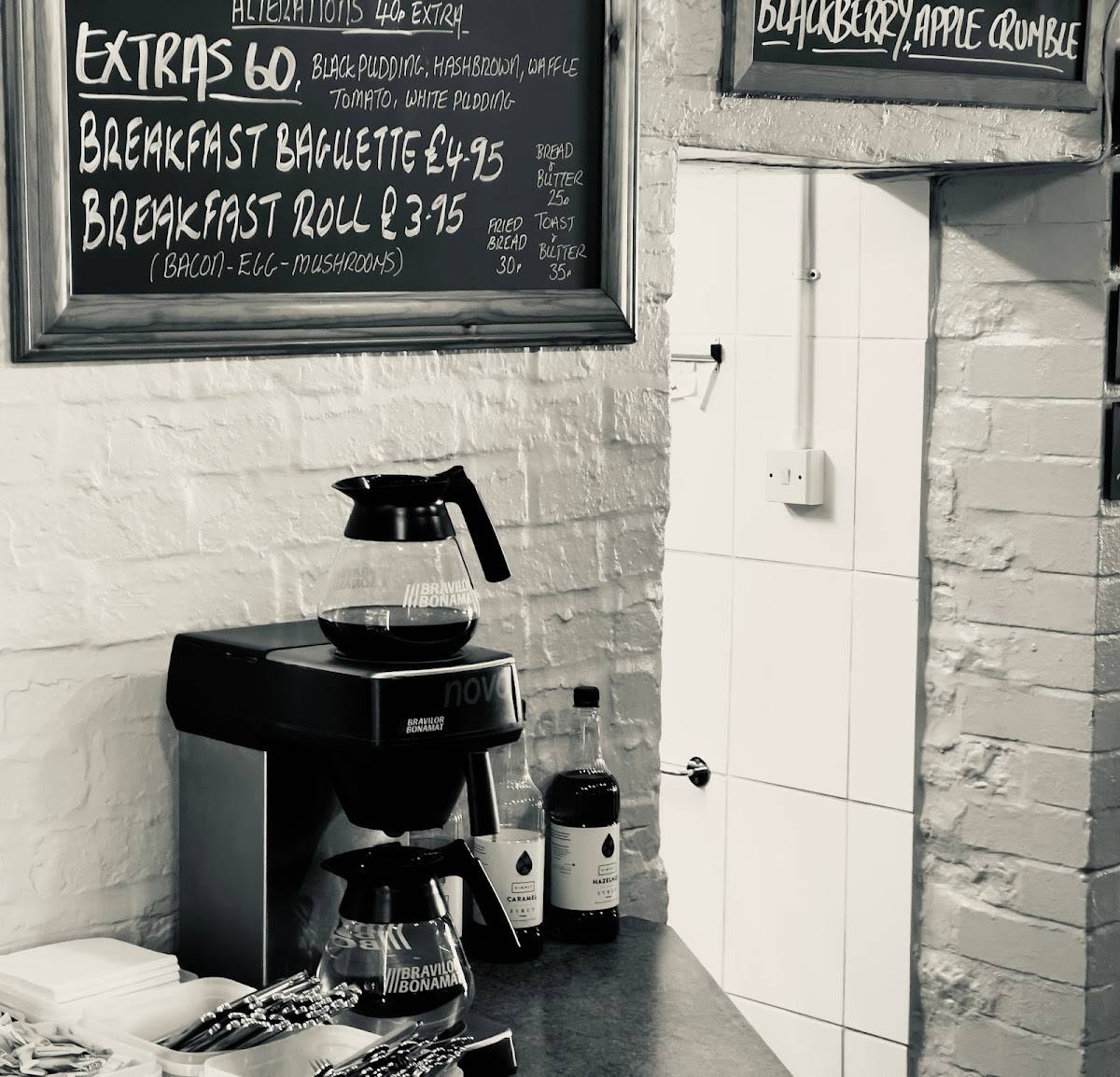 Menu at Shellys Cafe, Bristol, 32 St Mary St