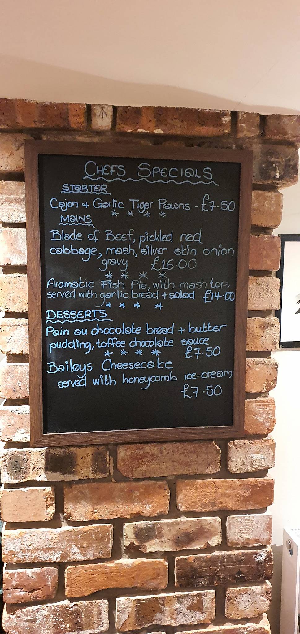 Menu at Tilley Raven pub & bar, Shawbury