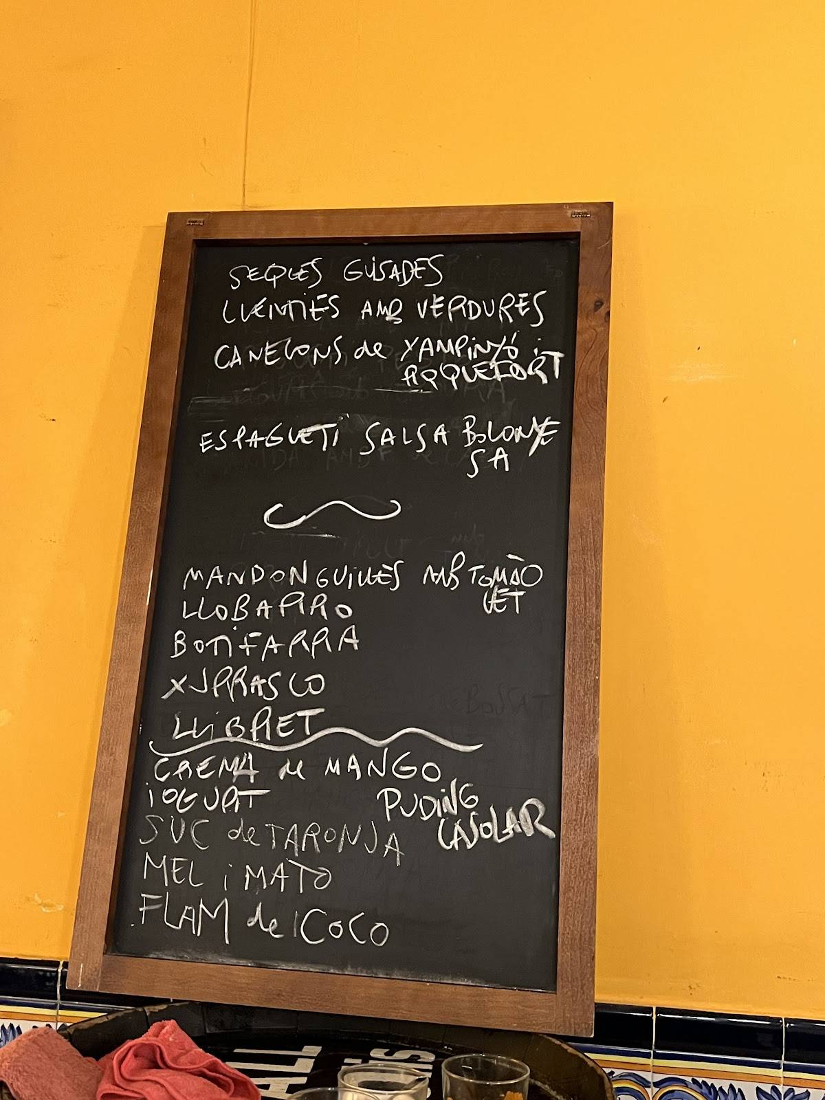 Menu at Bar Restaurant Cervantes, Barcelona