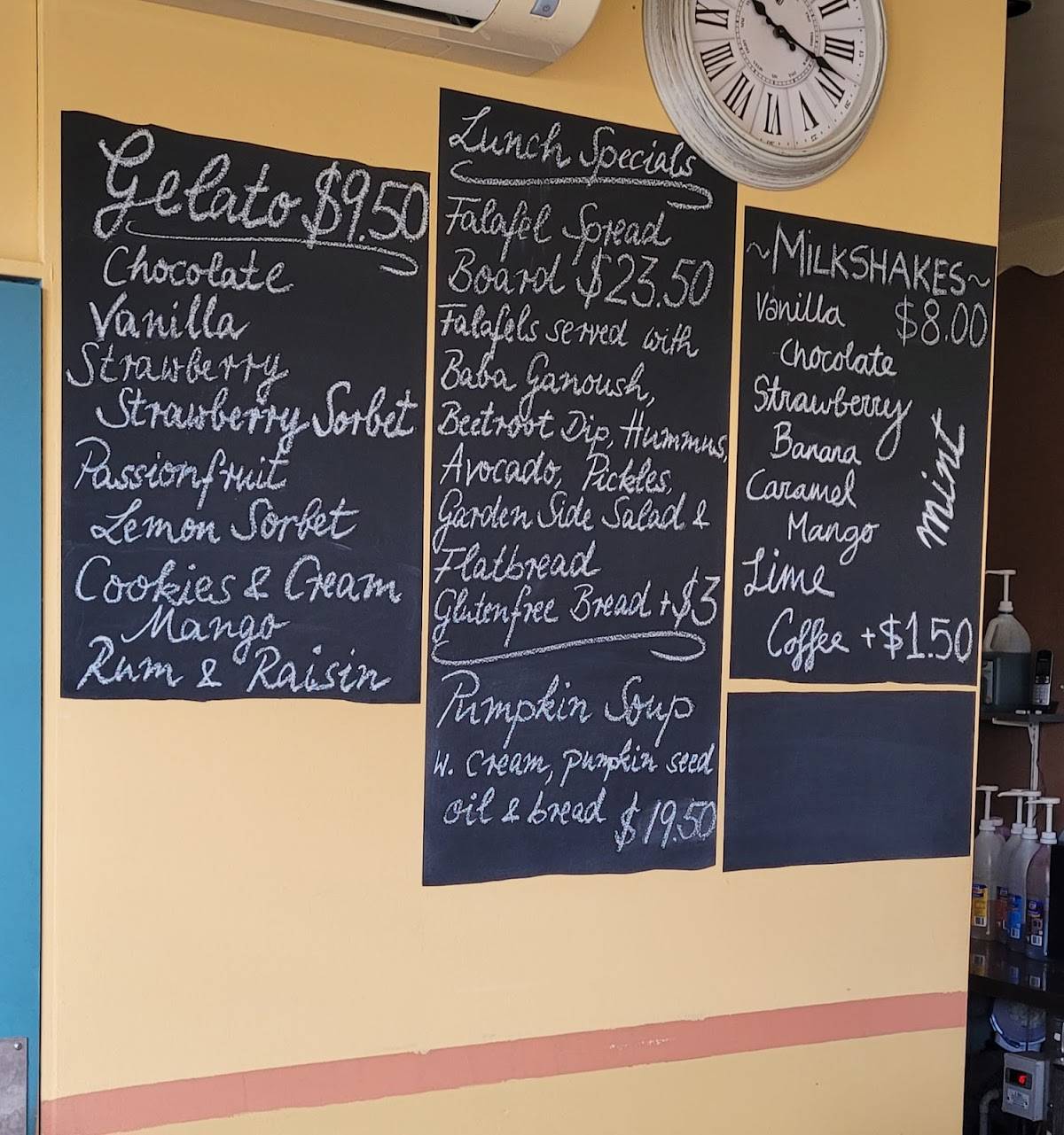 Menu at Bobbin Inn Cafe, Mount Colah