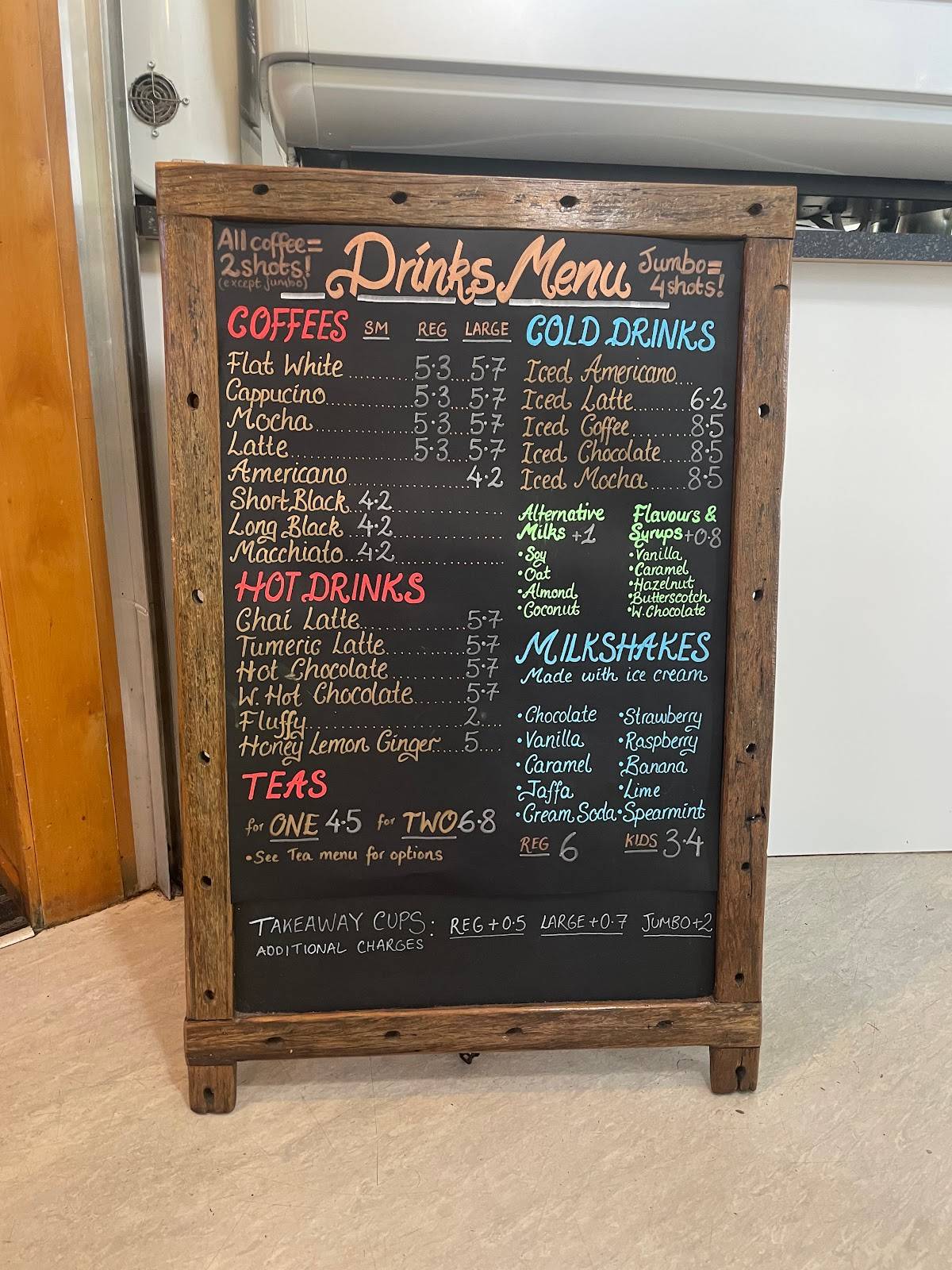Menu at The Cheeky Llama Cafe, Invercargill, 216 Queens Dr