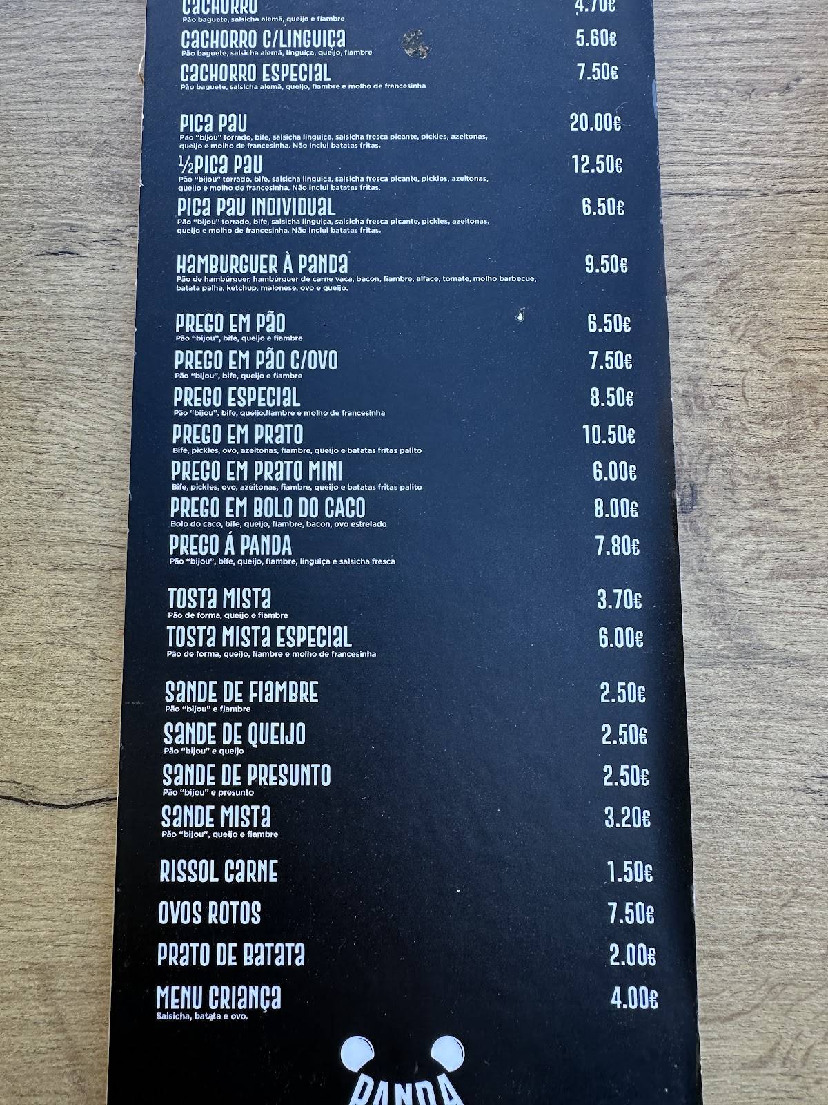 Menu em Café o Panda, Rio Tinto