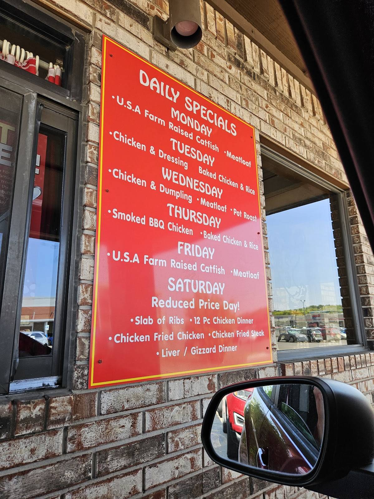 Menu at Charlie's Chicken restaurant, Checotah