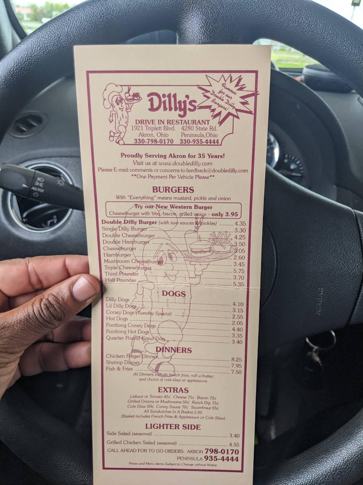 Menu at Dilly's Drive In fast food, Peninsula