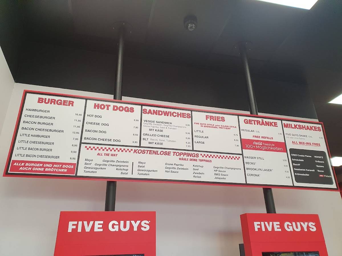 Speisekarte von Five Guys fast Food, Frankfurt am Main