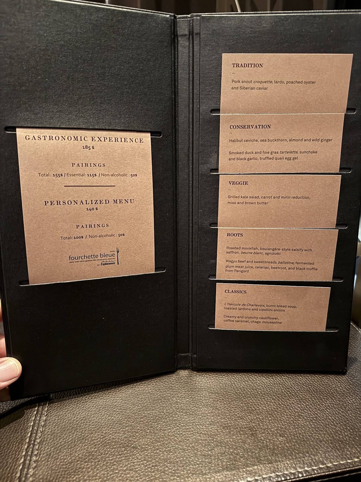 Menu au Laurie Raphaël restaurant, Québec, 117 Rue Dalhousie Vieux-Port