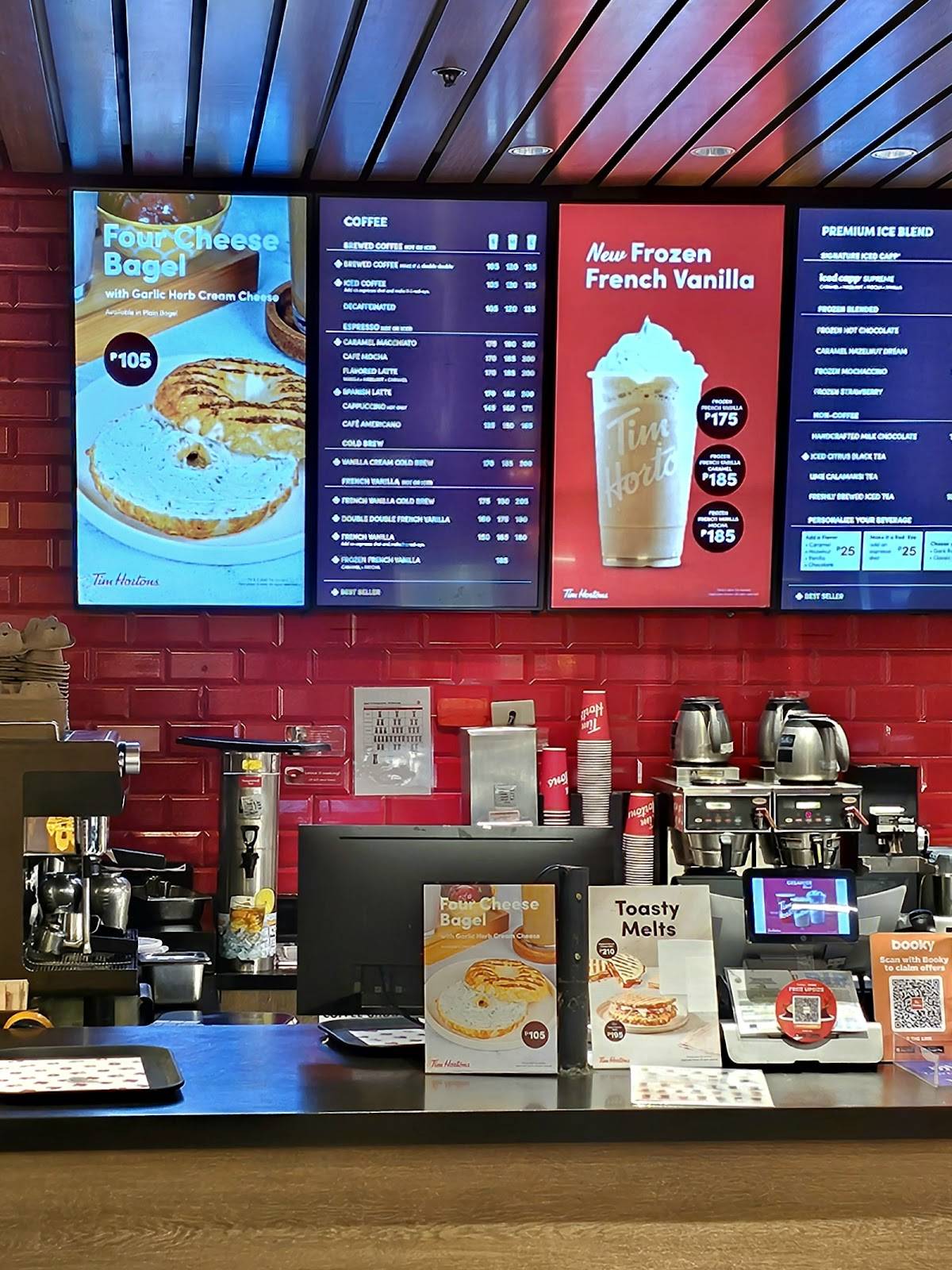 Carta del café Tim Hortons, Makati, West St