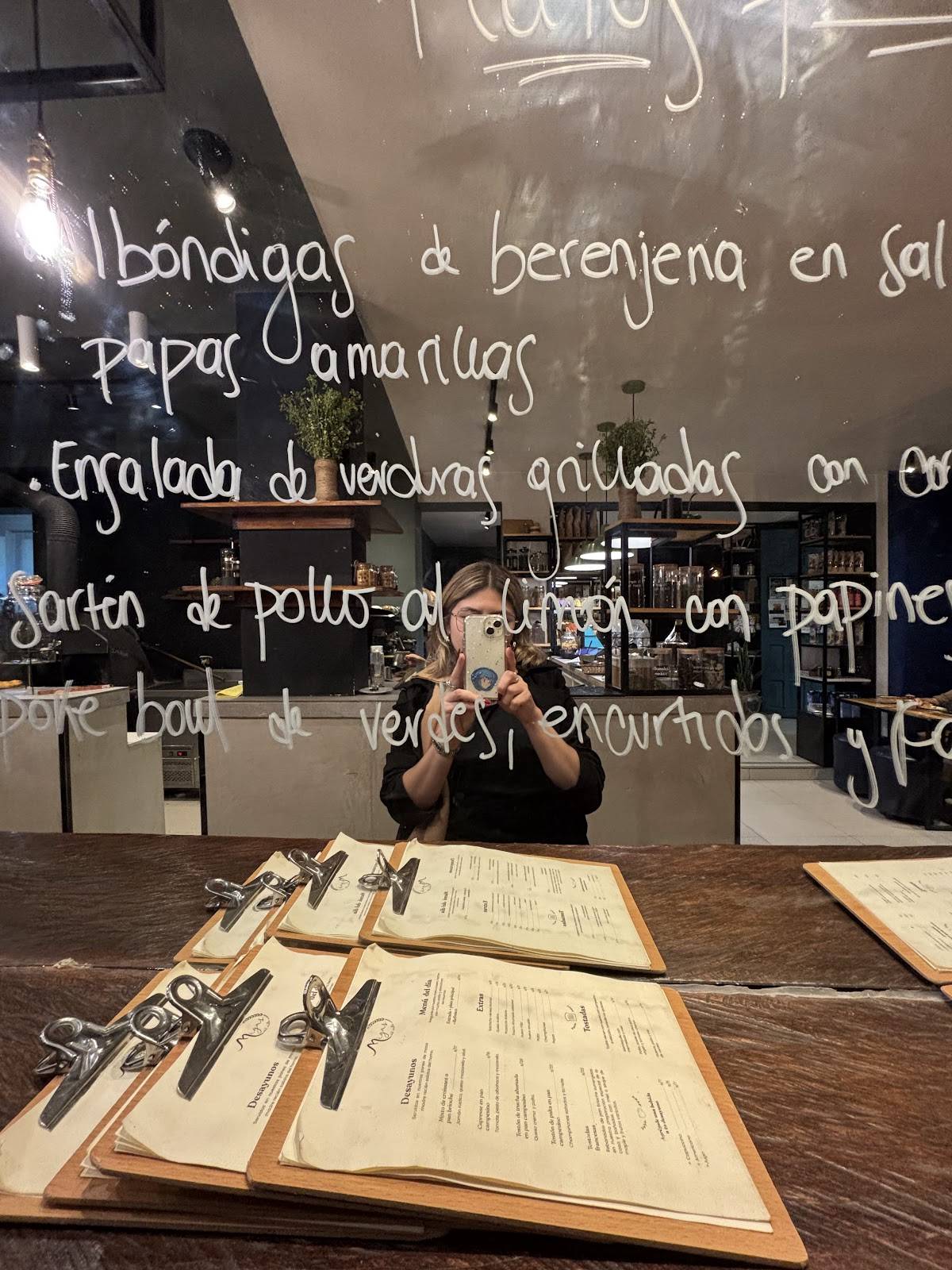 Carta del café Migas del Valle, Urubamba