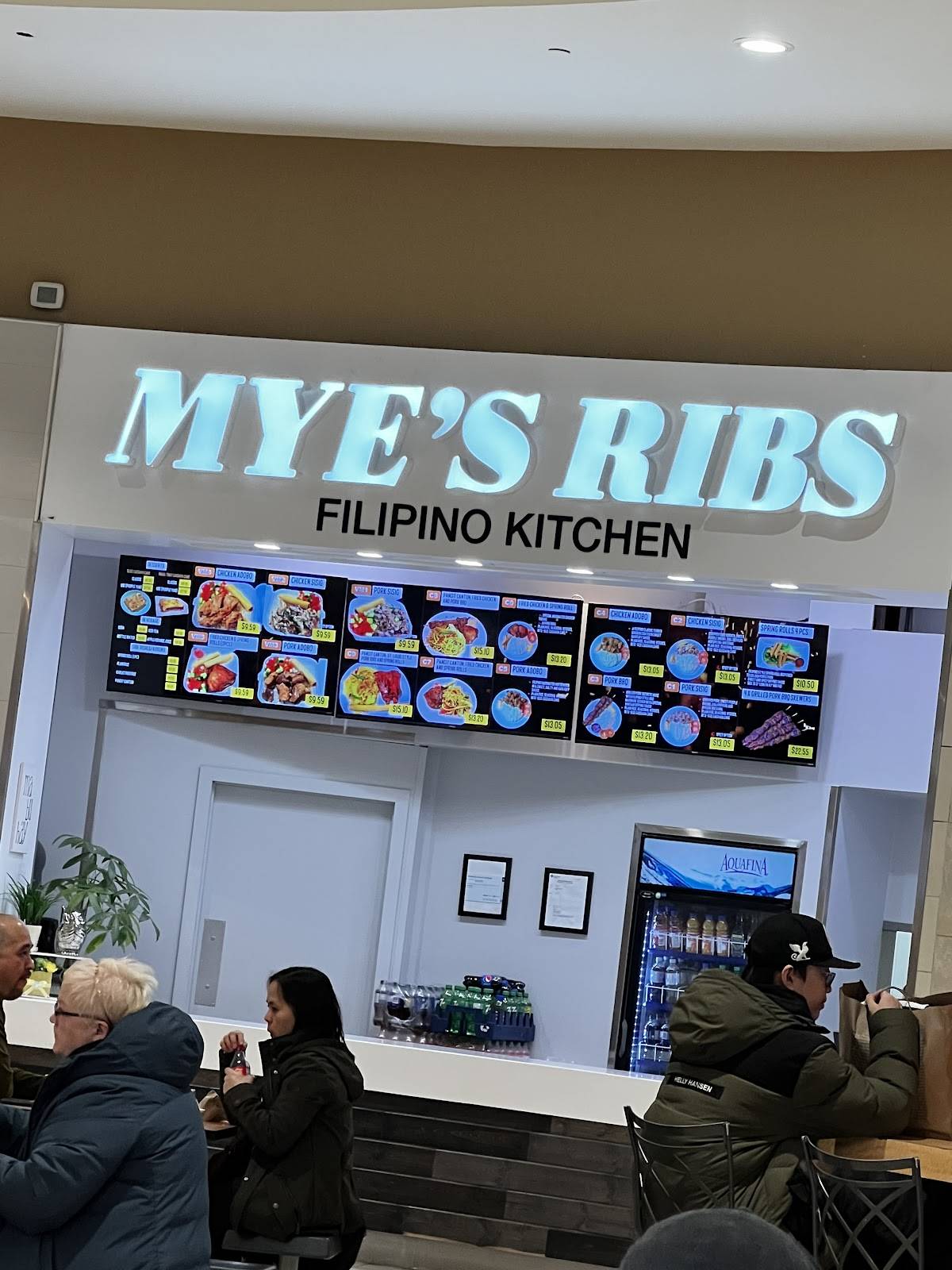 Menu au Mye's Ribs Filipino Kitchen restaurant, Edmonton