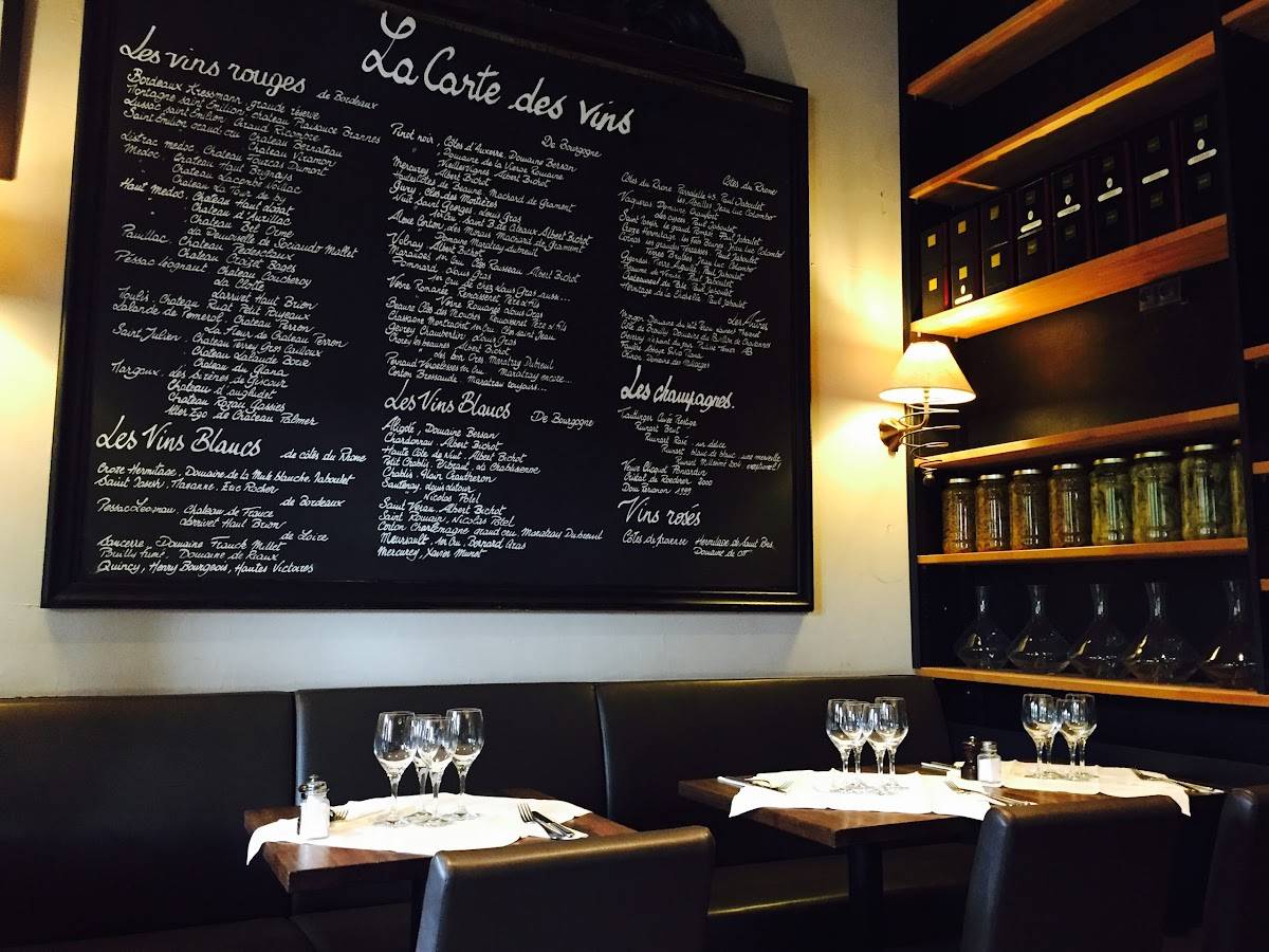 Menu au La Place Royale restaurant, Paris, 2 Bis Pl. des Vosges