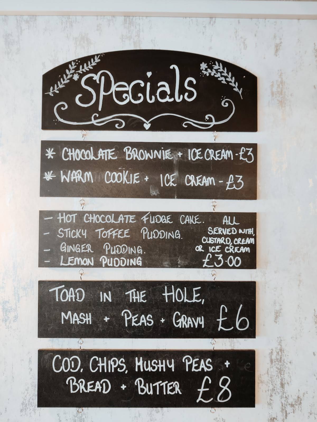 Menu at The Yorkshire Lass pub & bar, Redcar