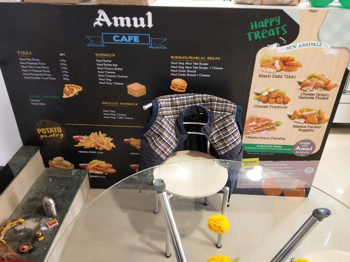 Menu at Amul Ice cream parlour, Cafe and Store, Dewas