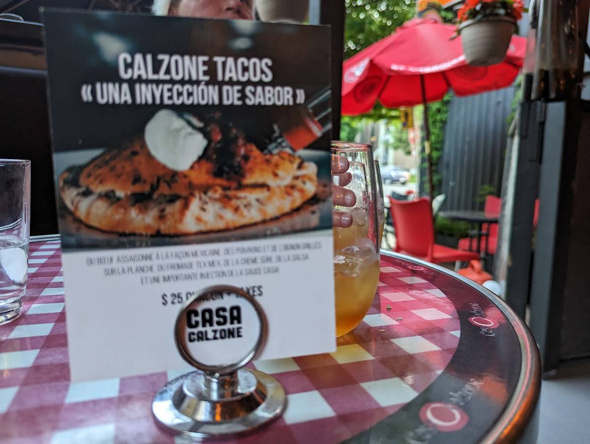 Menu au Restaurant Casa Calzone, Québec, Rue de la Pointe-aux-Lièvres