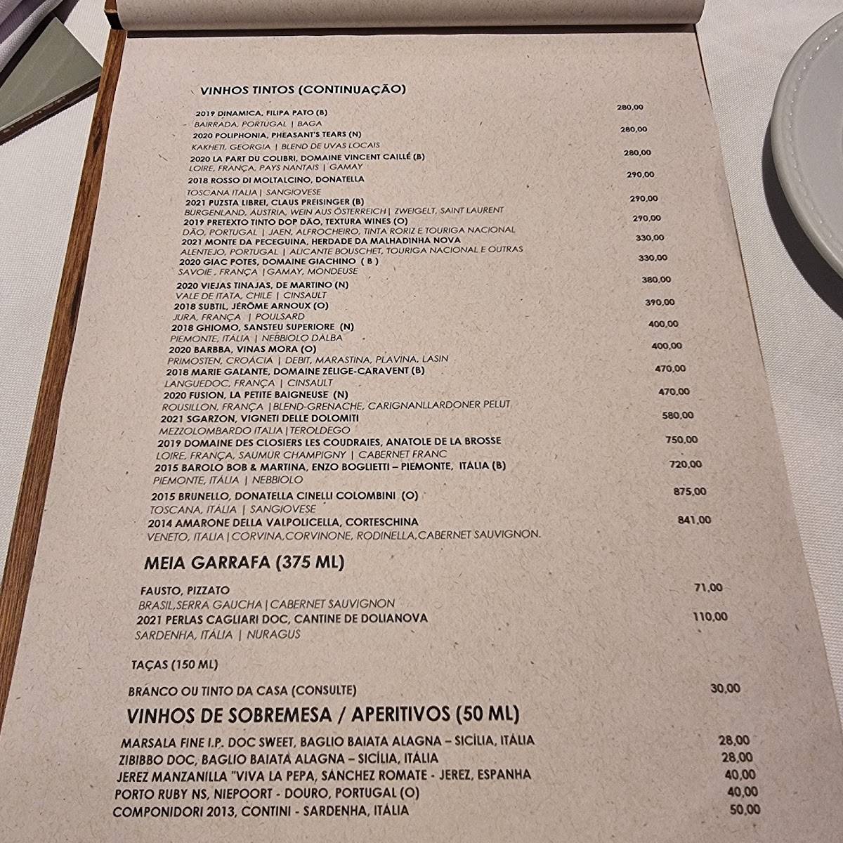 Menu em SULT restaurante, Rio de Janeiro