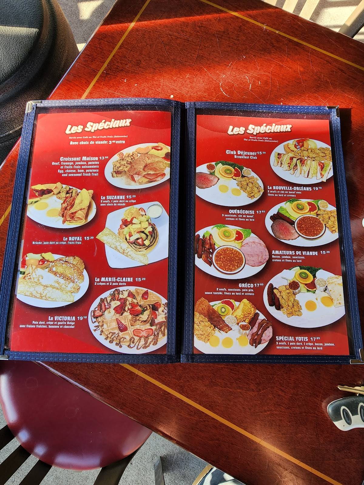 Menu au Restaurant Yotis, Montréal