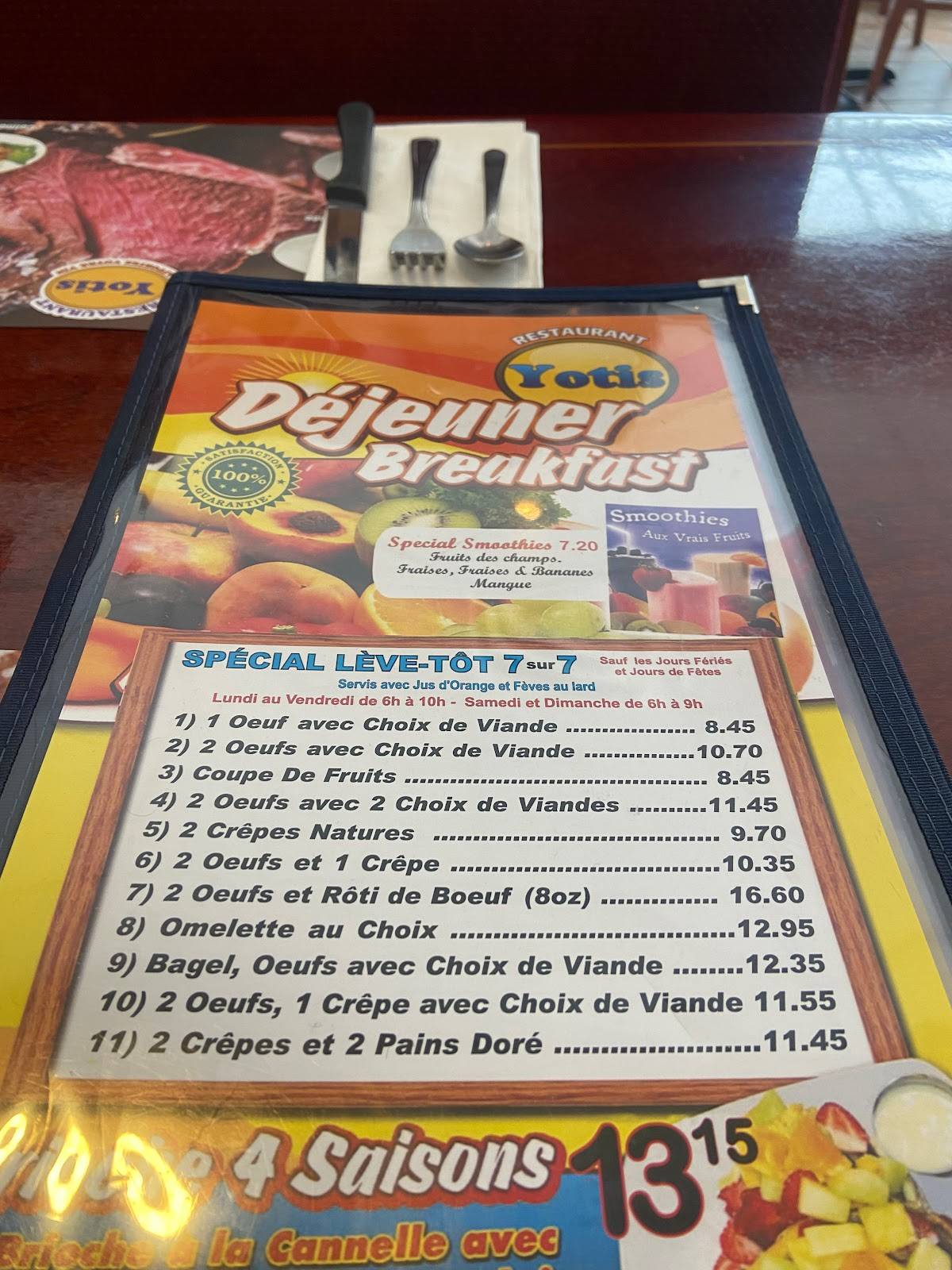 Menu au Restaurant Yotis, Montréal