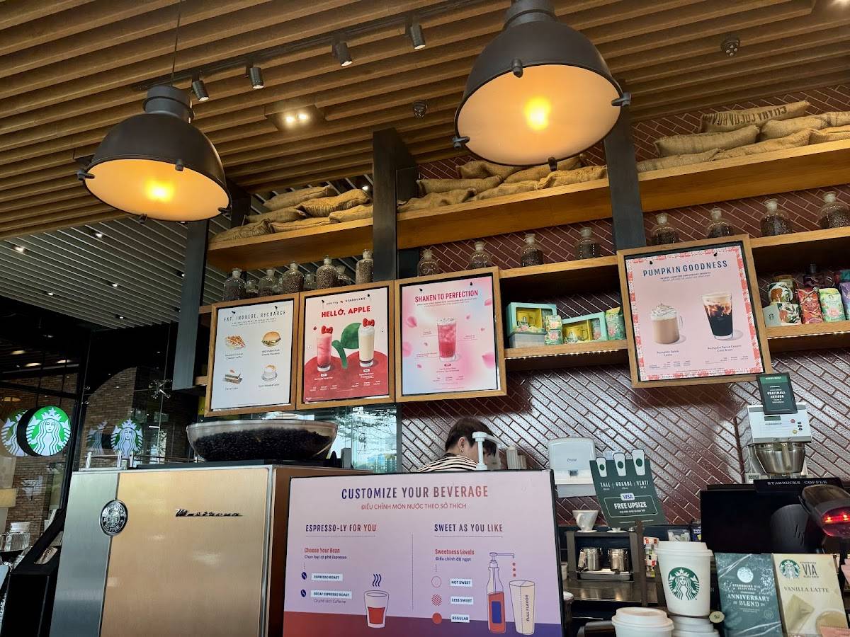Menu at Starbucks The Vista cafe, Ho Chi Minh City, 628C Võ Nguyên Giáp