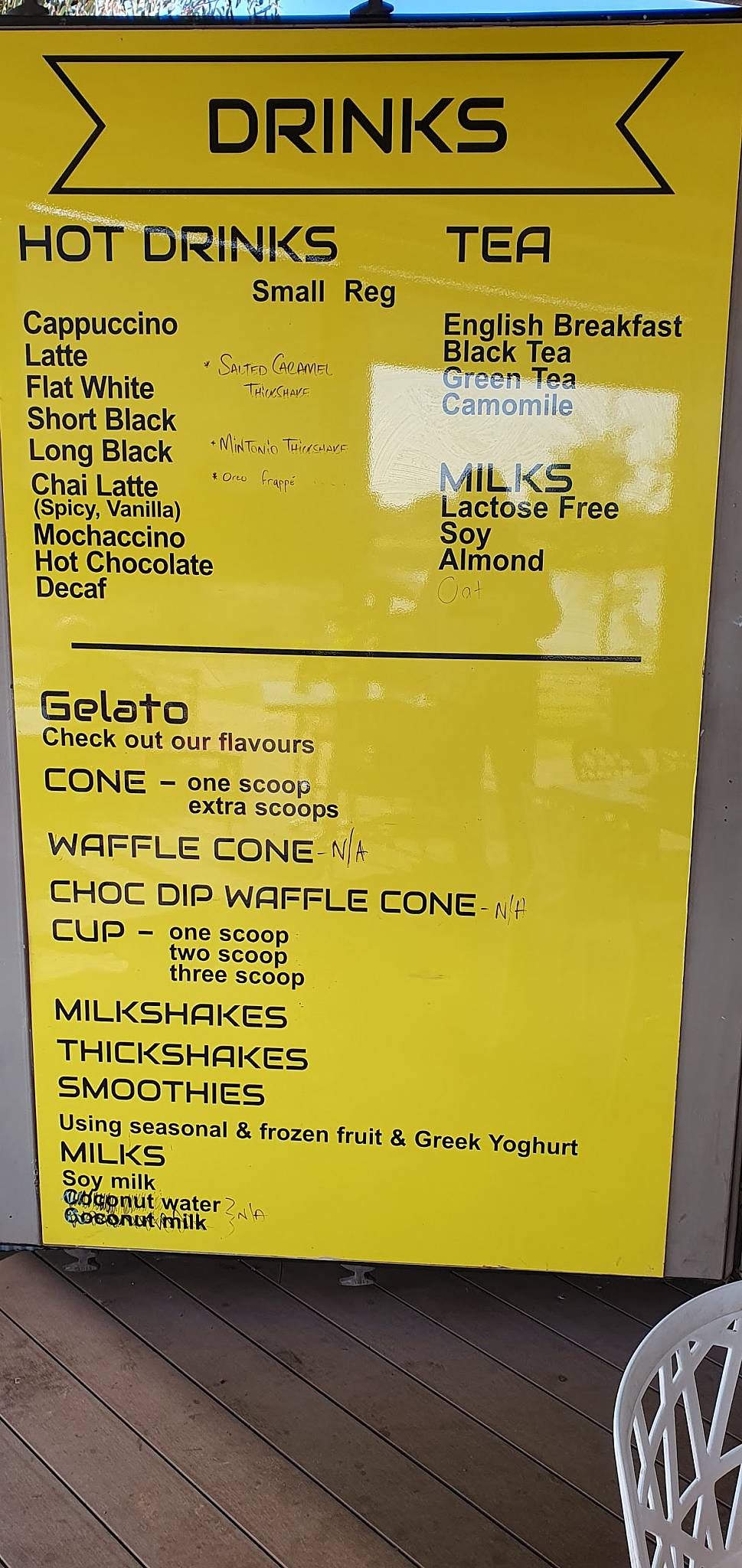 Menu at Sumthin' Tastee cafe, Whyalla, Broadbent Terrace