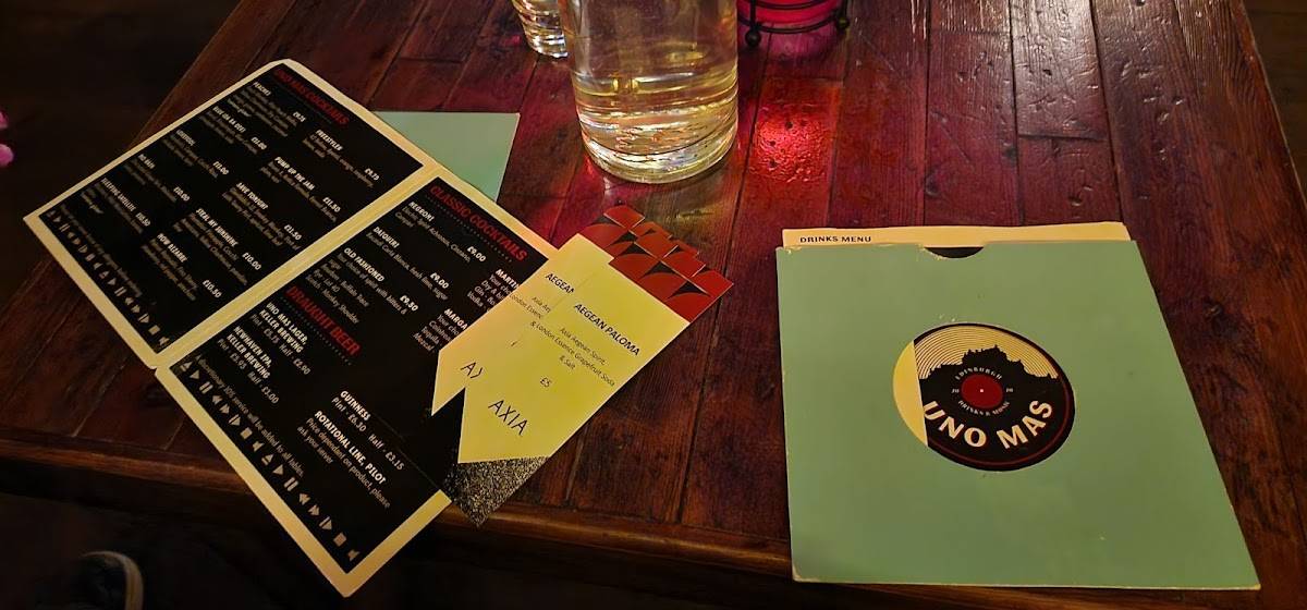 Menu at Uno Mas pub & bar, Edinburgh