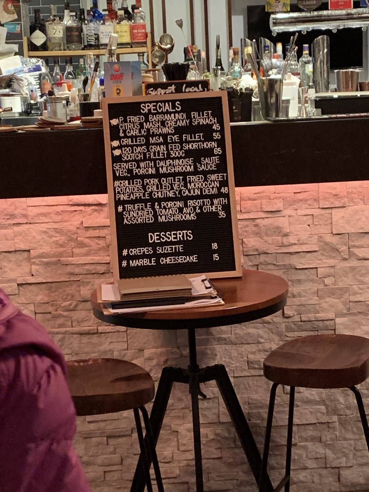 Menu at Vinos Spring Hill pub & bar, Spring Hill