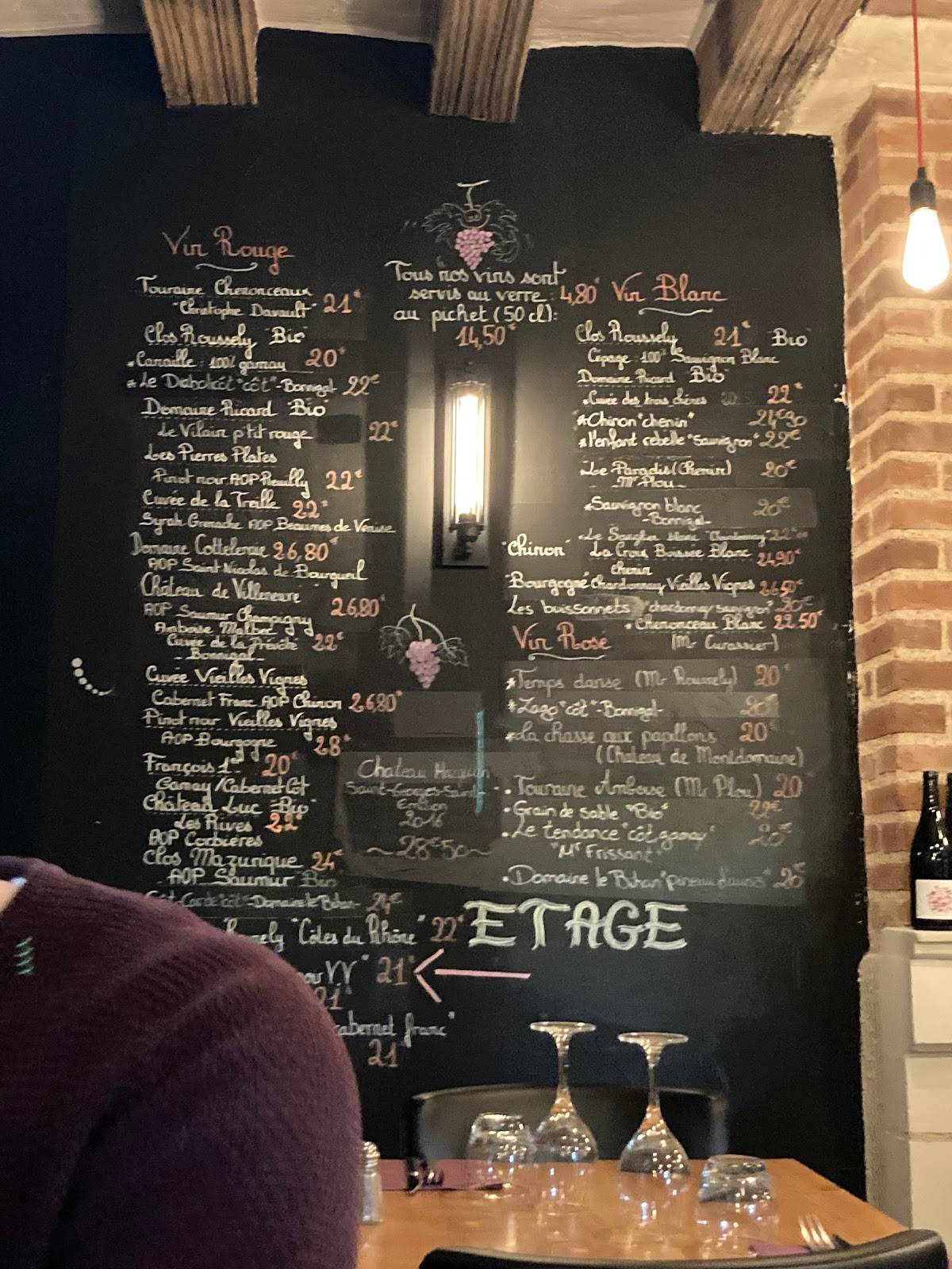 Menu at Le Parvis steakhouse, Amboise