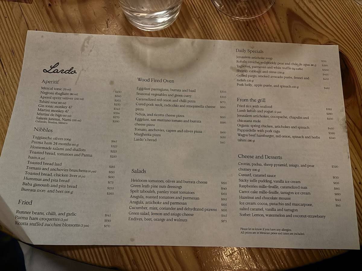 Menu at Lardo cafeteria, Mexico City, Agustín Melgar 6