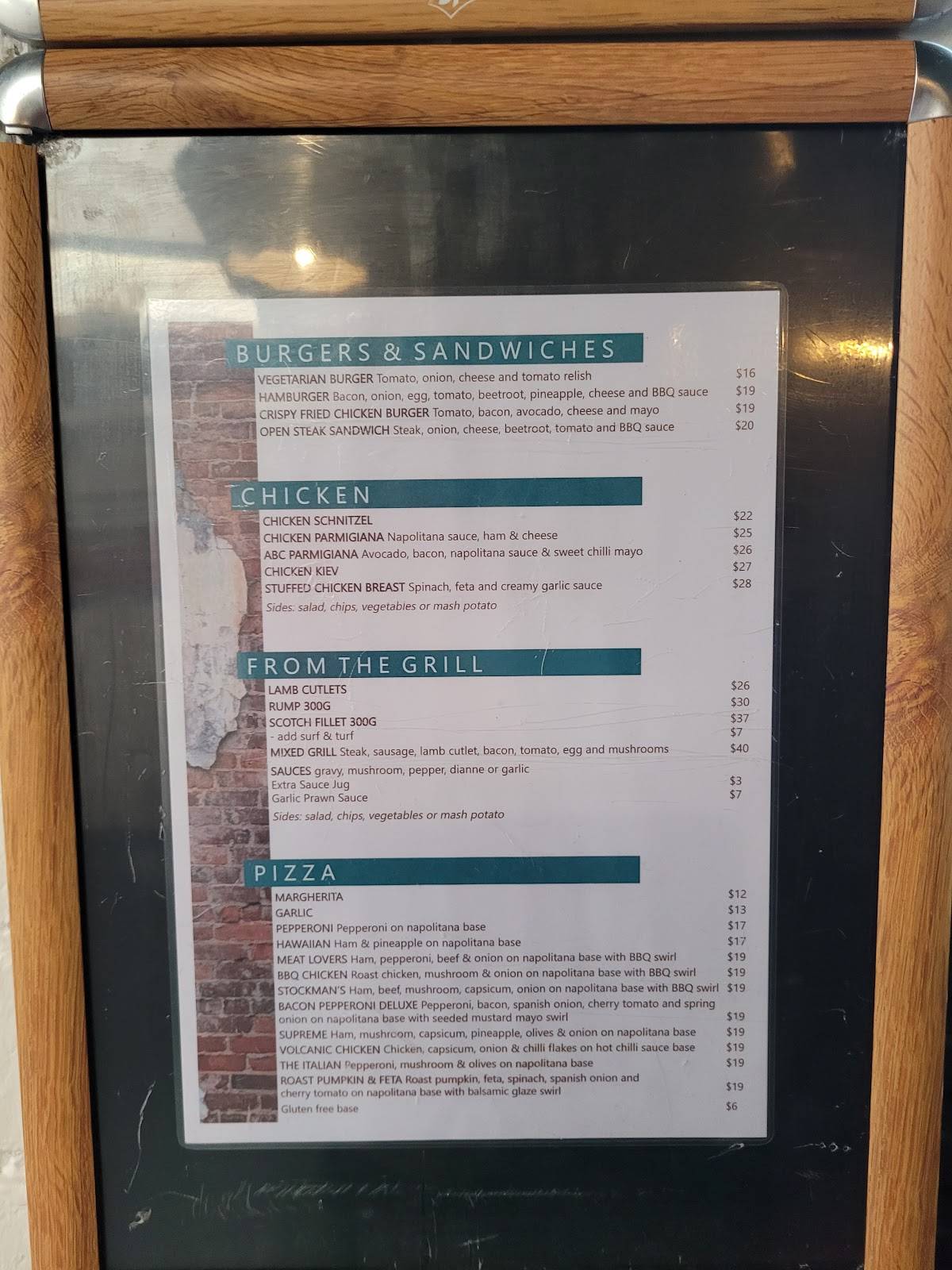 Menu at Commercial Hotel Junee restaurant, Junee