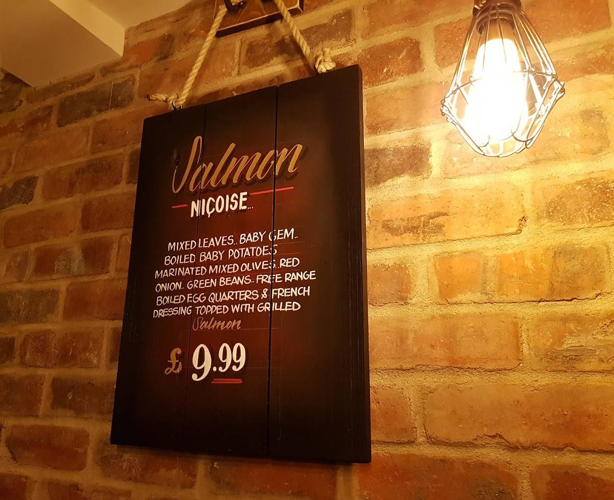 Menu at Cricketers pub & bar, Rainham, 88 High St