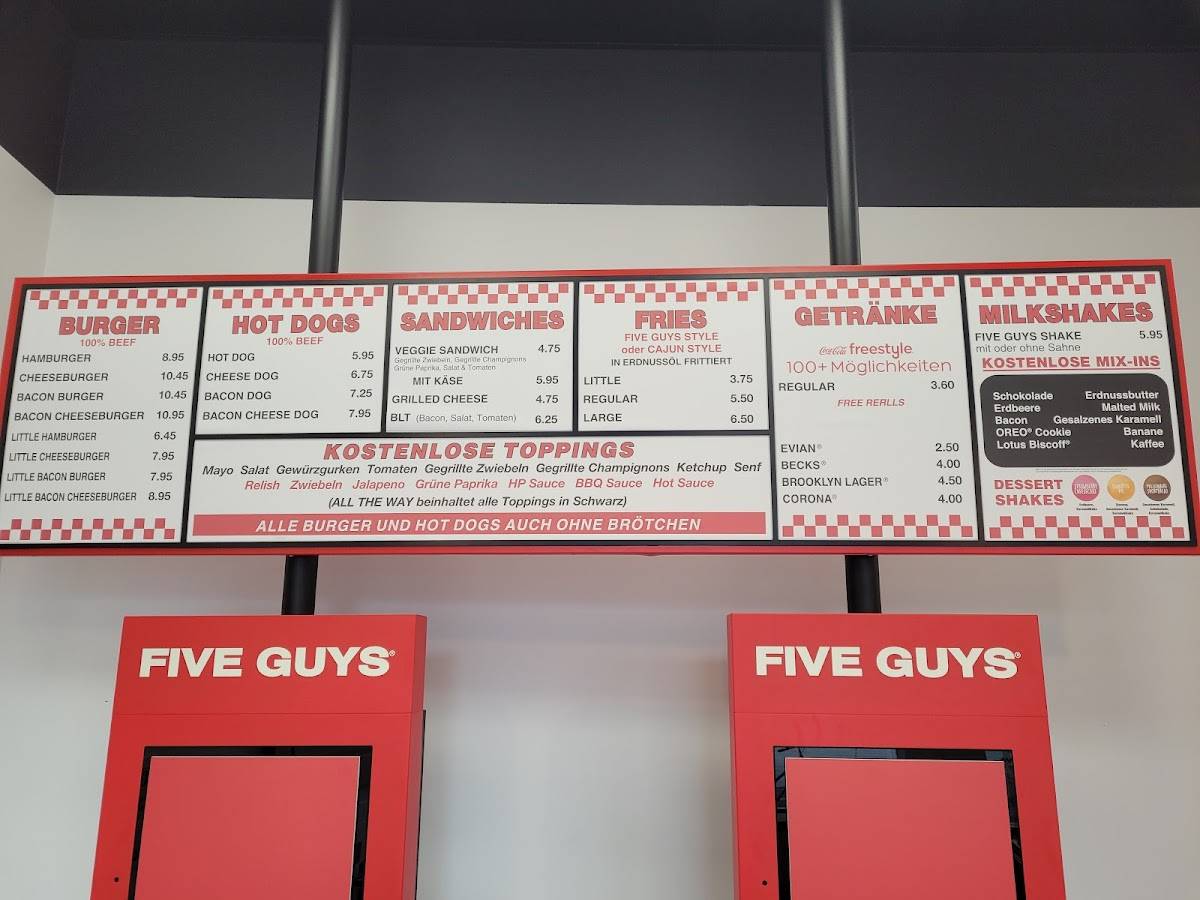 Speisekarte von Five Guys fast Food, Frankfurt am Main
