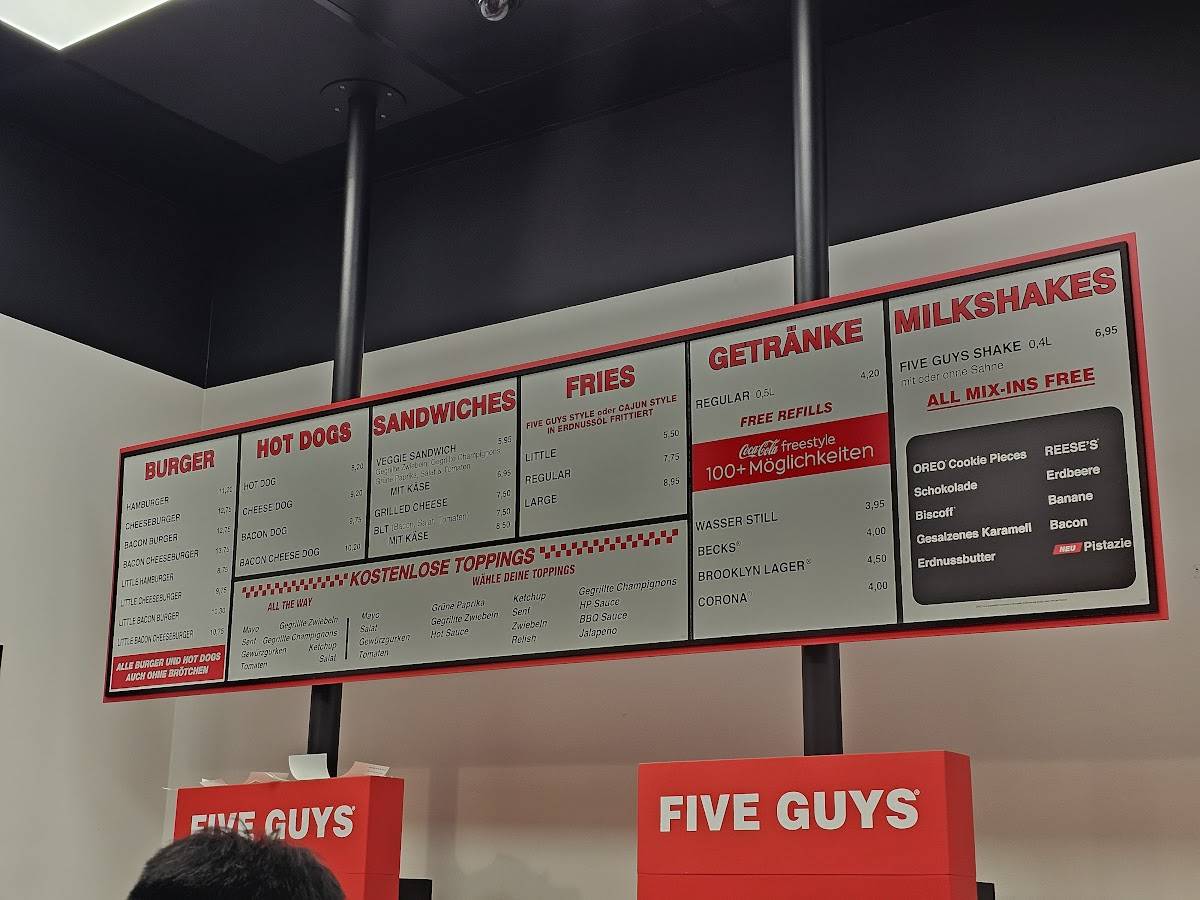 Menu au Five Guys Frankfurt Zeil fast food, Francfort
