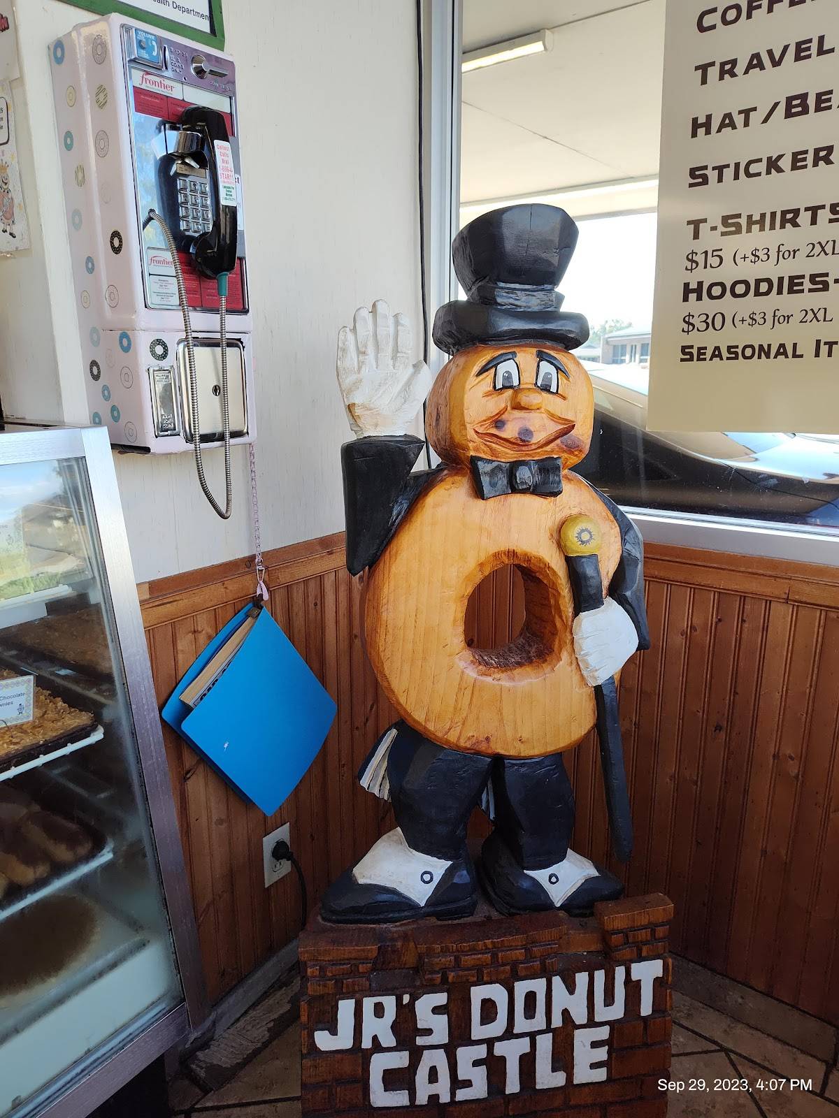 Menu at JR's Donut Castle restaurant, Parkersburg