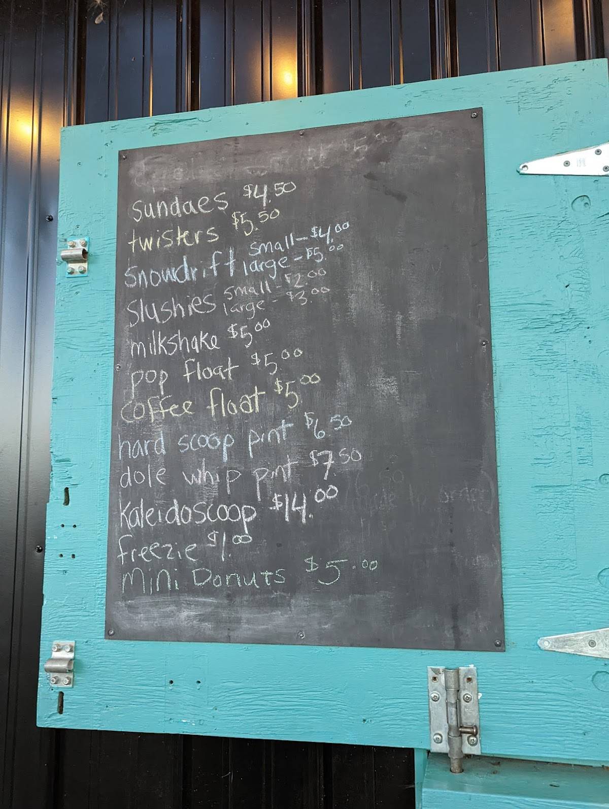 Menu at Lil Bean Ice Cream cafe, Rosthern