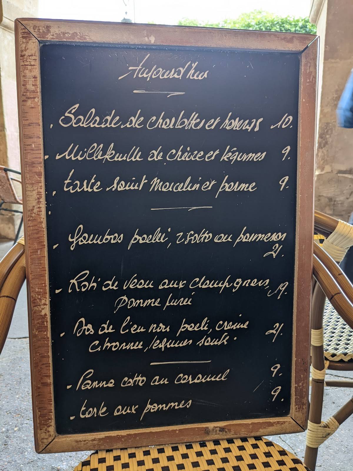 Menu au La Place Royale restaurant, Paris, 2 Bis Pl. des Vosges