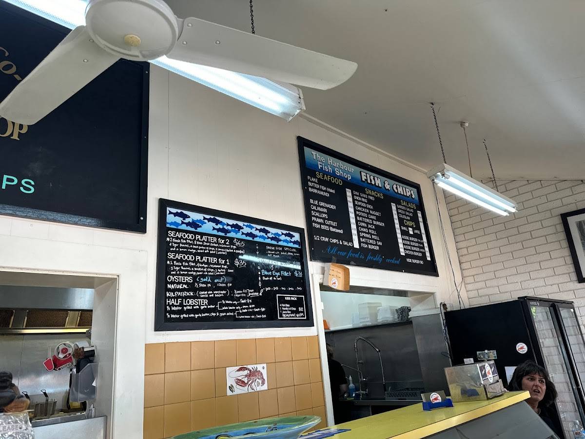Menu at Apollo Bay Fishermen's Co-Op restaurant, Apollo Bay